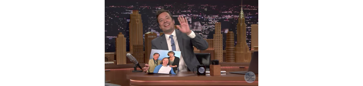 Photo : Jimmy Fallon évoquant le tube "Moustache" de Philippe Katerine ...