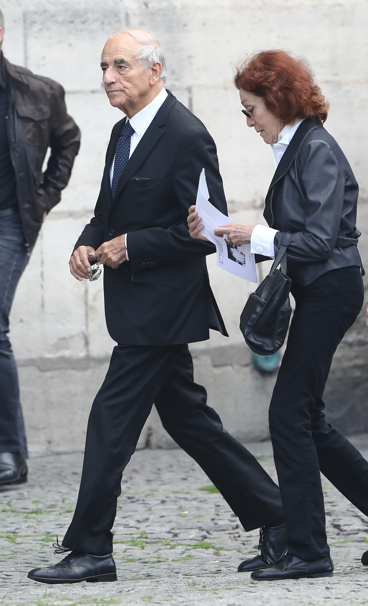 Photo : Jean-Pierre Elkabbach - Obsèques de Mireille Darc en l'église ... Photo : Jean-Pierre Elkabbach - Obsèques de Mireille Darc en l'église ...