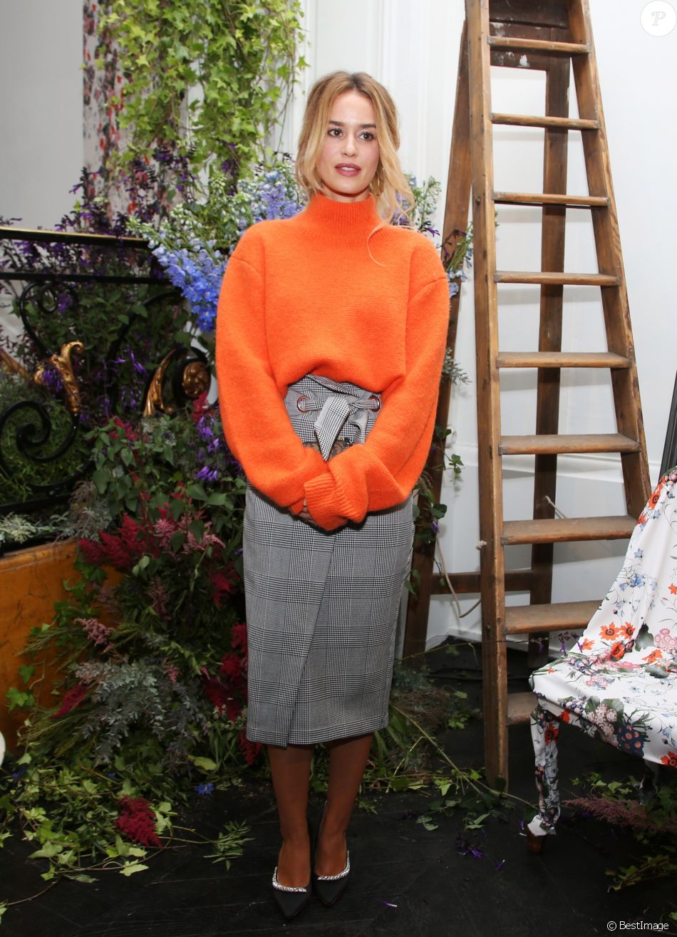 Alice David - Soirée de lancement de la collection Erdem x H&M à l ...