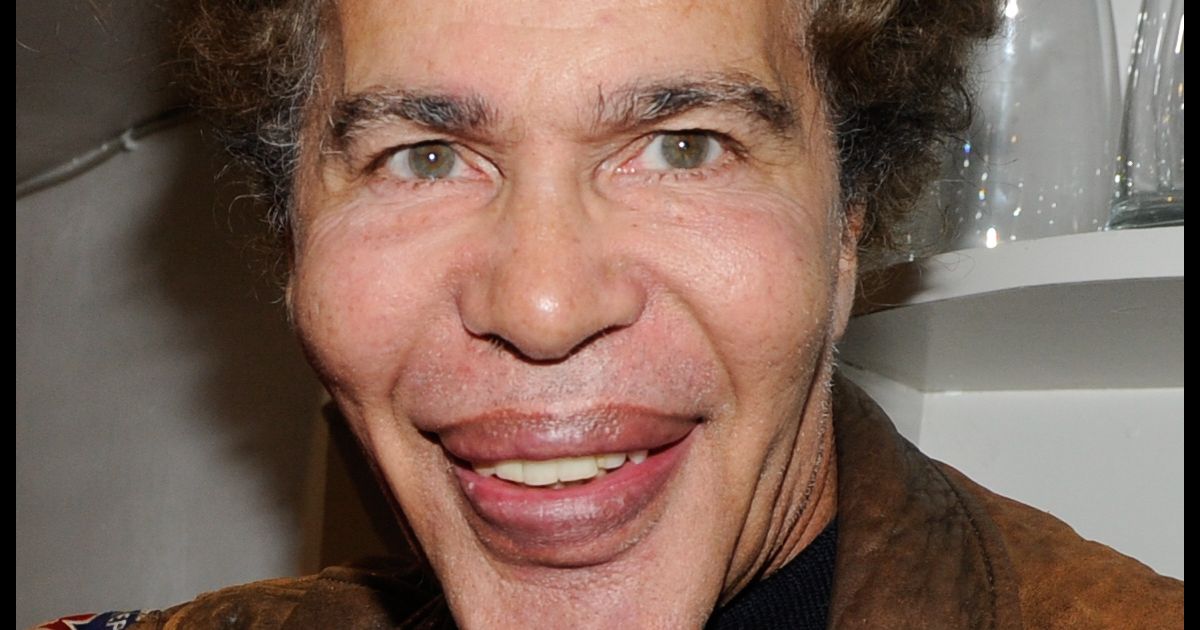 Igor Bogdanov (Bogdanoff) lors de la générale de la pièce Les fantômes ...