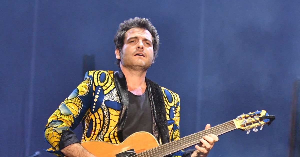 M (Matthieu Chedid) - Festival Solidays à l'Hippodrome de Longchamp à ...