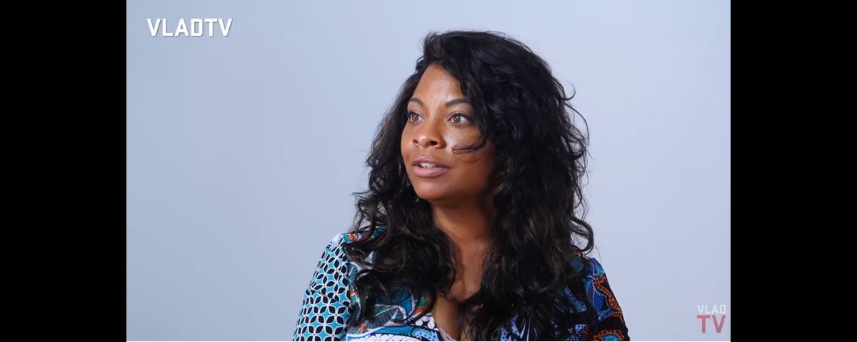 Photo : Ayanna Jackson parle à VLadTV. Janvier 2018 - Purepeople