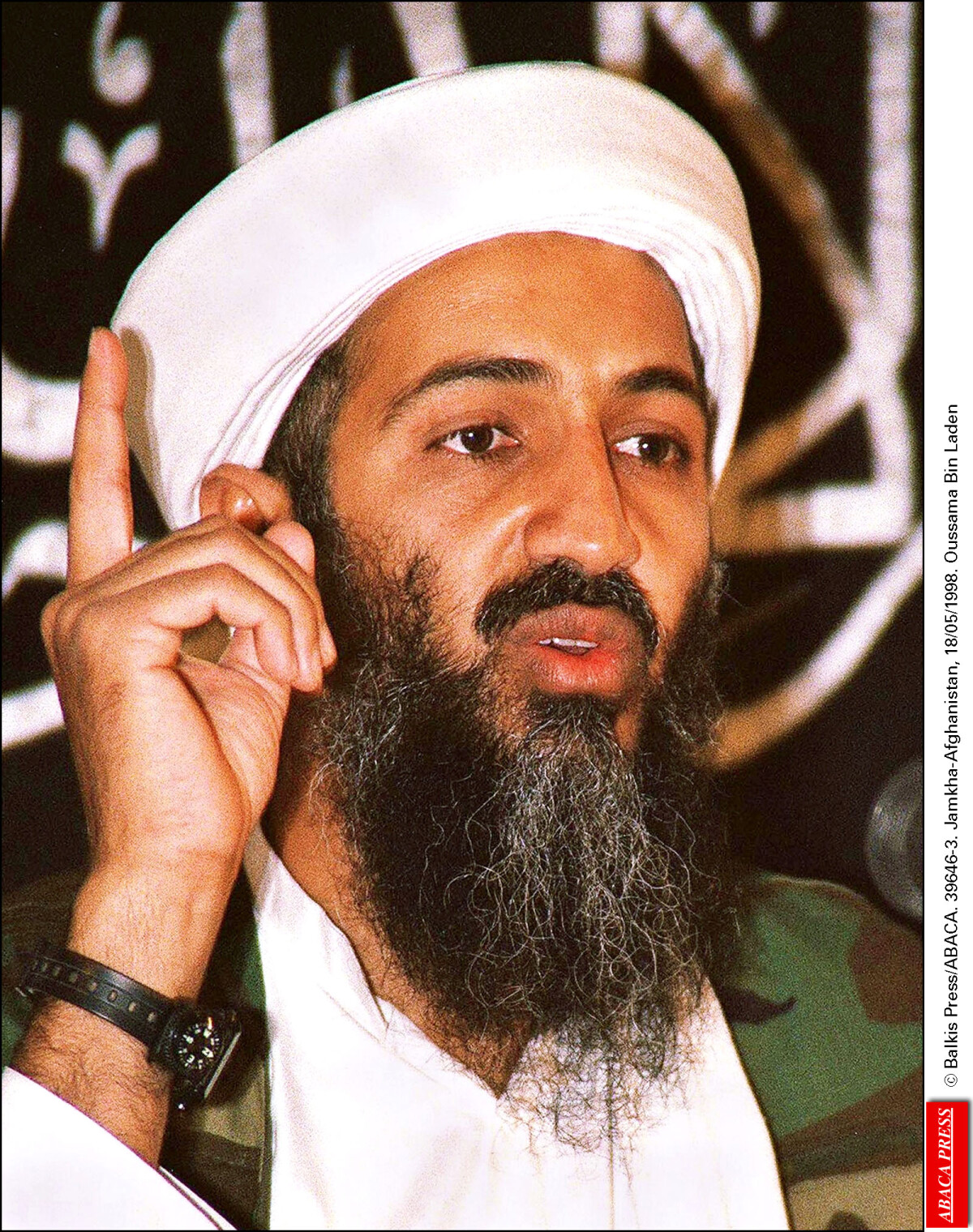 Photo : Oussama Bin Laden en 1998. - Purepeople