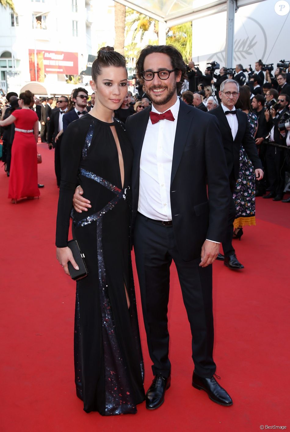 Thomas Hollande et sa compagne Emilie Broussouloux - Montée des marches ...