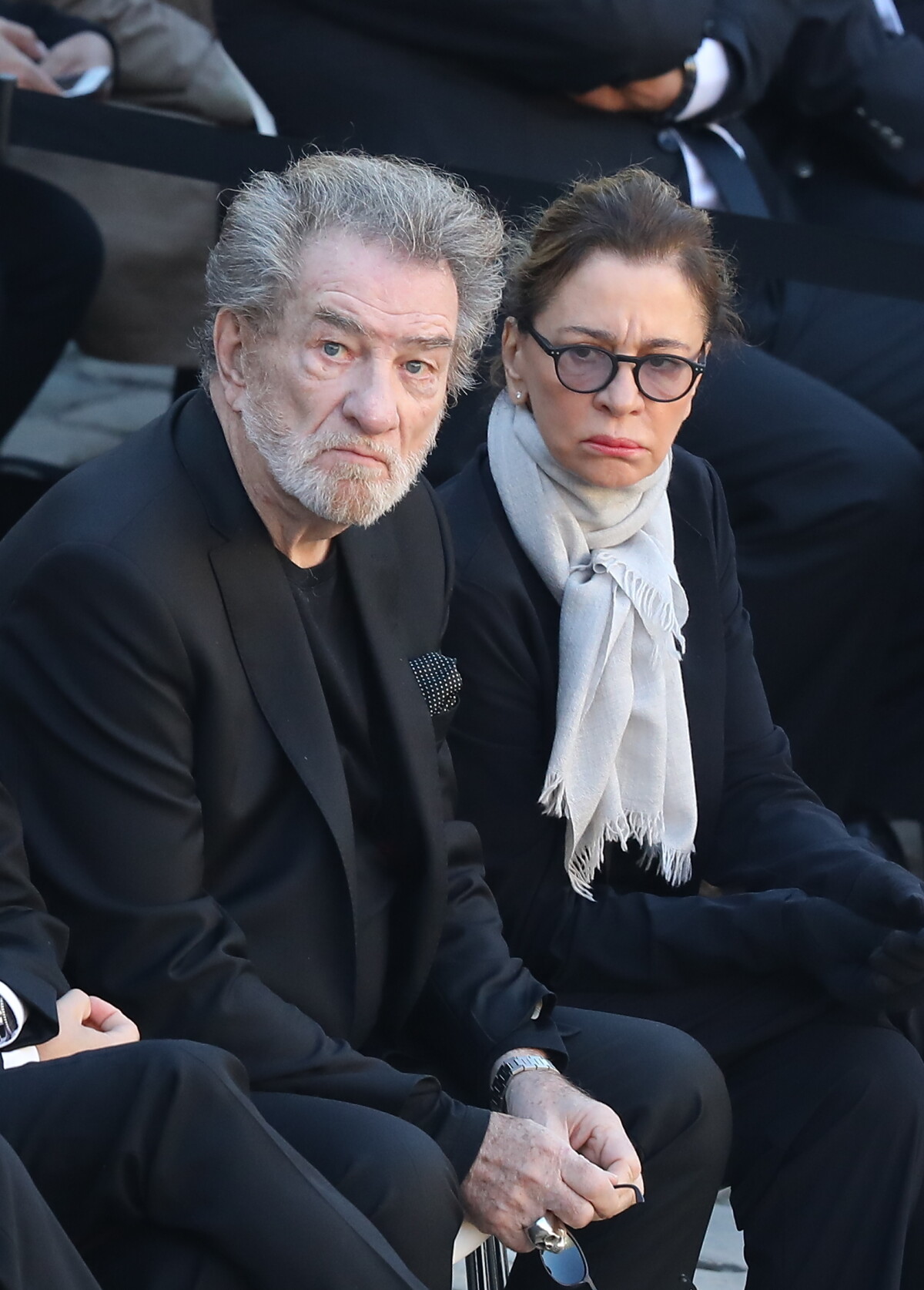 Photo : Eddy Mitchell et sa femme Muriel - Arrivées à l'hommage national à Charles Aznavour à l ...