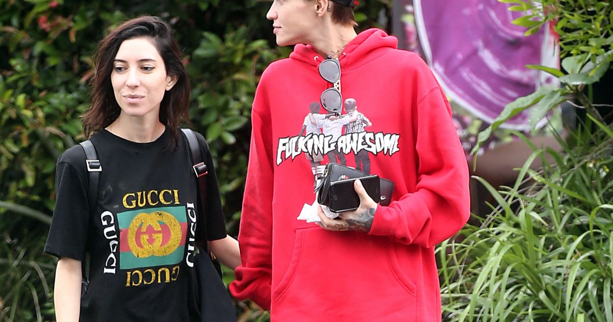 Exclusif - Ruby Rose et sa compagne Jessica Origliasso arrivent à Byron ...