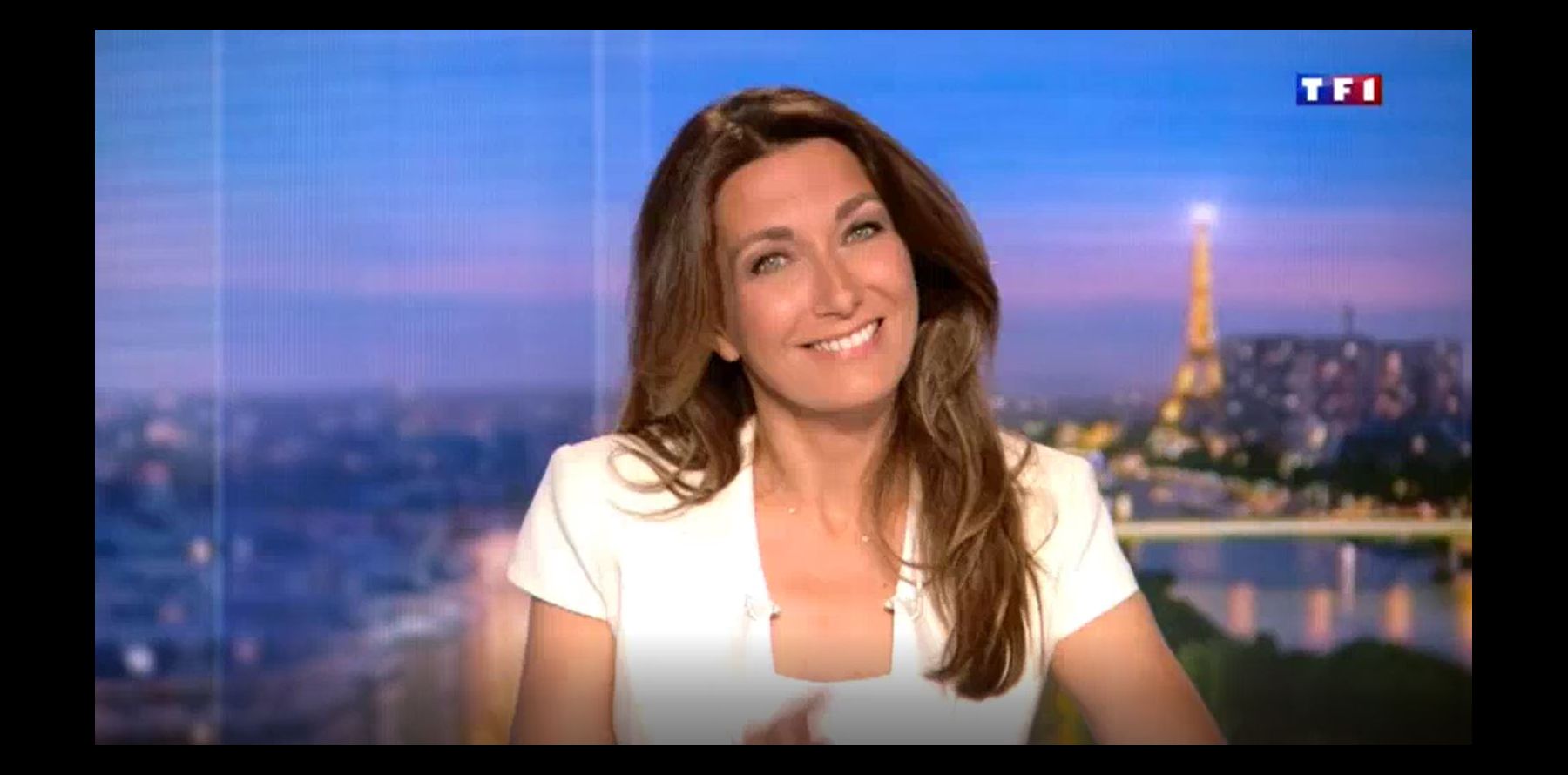 Anne-Claire Coudray dévoile sa plus grosse difficulté à la tête du JT de TF1 - Purepeople