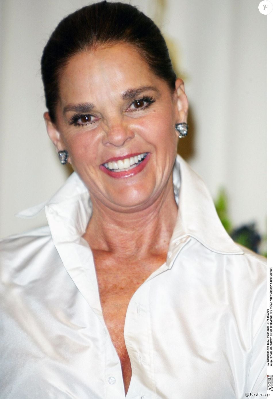 ALI MACGRAW 74EME CEREMONIE DES OSCAR PRESS ROOM A HOLLYWOOD PORTRAIT ...