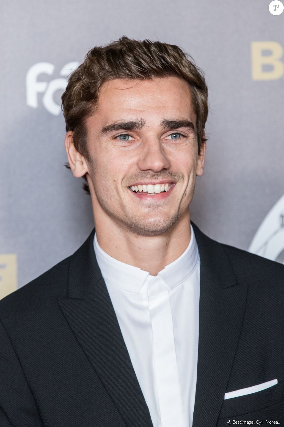 Antoine Griezmann Tapis Rouge De La Cérémonie Du Ballon Dor France