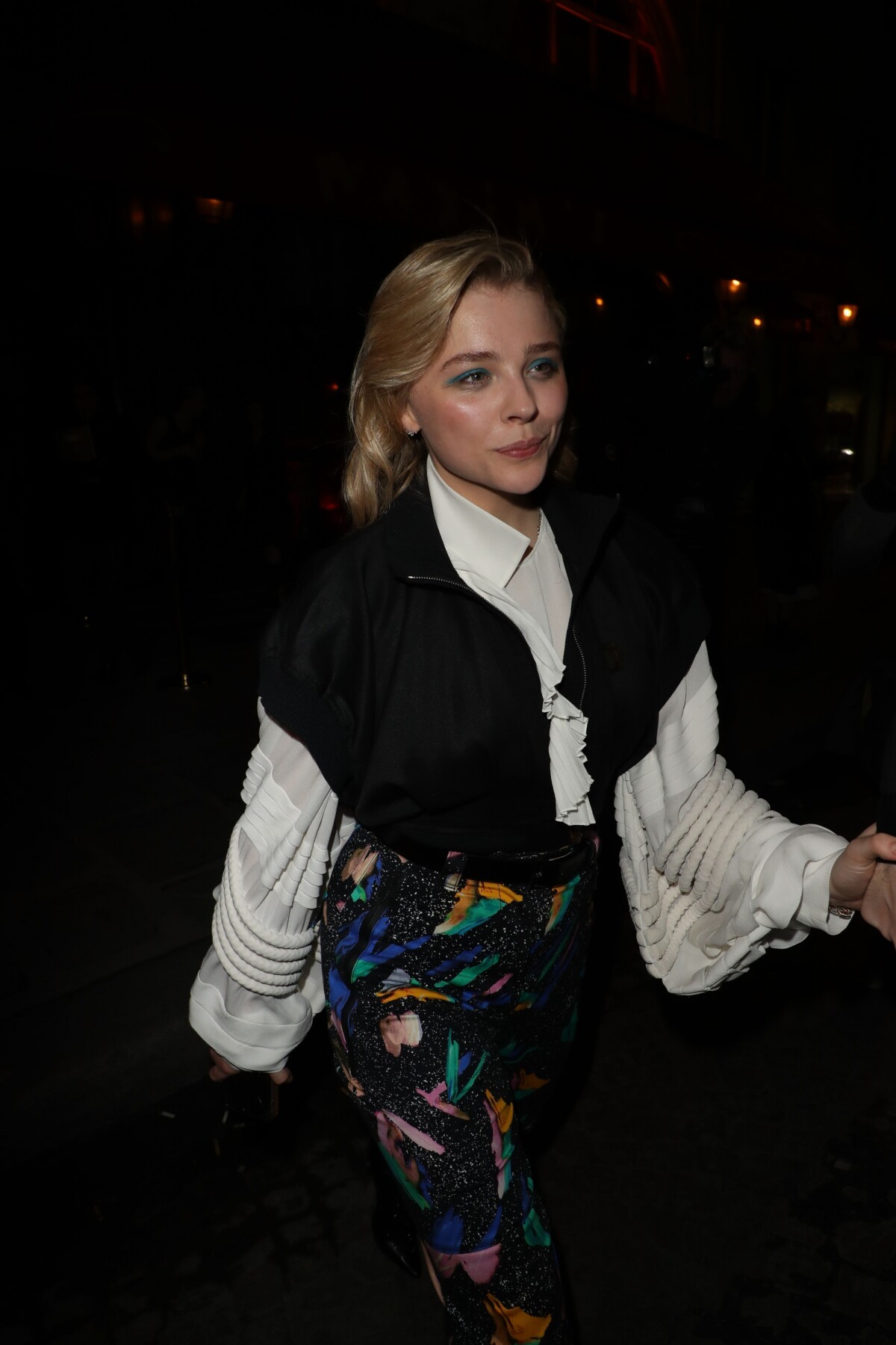 Photo : Chloë Grace Moretz est allée dîner avec son frère au restaurant ...
