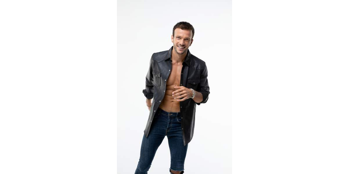 Photo : Hugo Philip, photo officielle de "Danse avec les stars 2019 ...