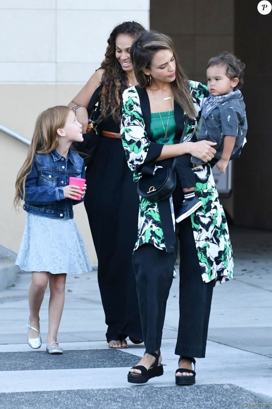 Exclusif - Jessica Alba fête l'anniversaire de sa belle-soeur Koa Jones ...