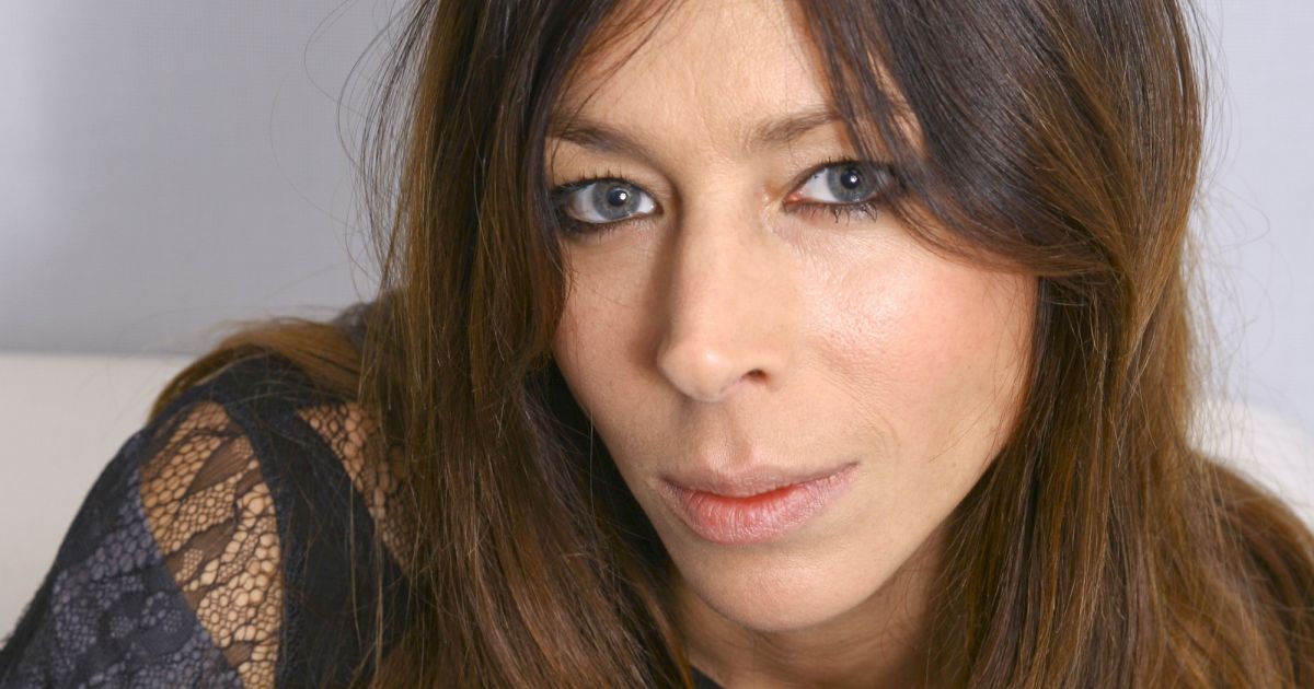 La Chanteuse Rose - Portrait. Le 13 février 2013. - Purepeople