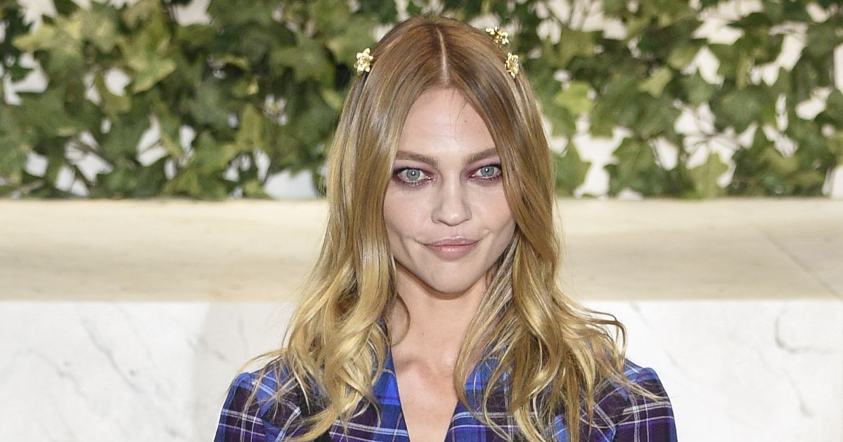 Sasha Pivovarova - Models lors défilé de mode ''La Perla'' Automne ...