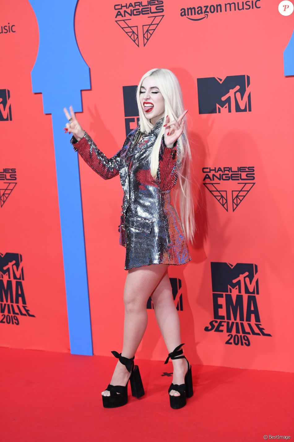 Ava Max Assiste Aux Mtv European Music Awards 2019 Mtv Emas Au Fibes
