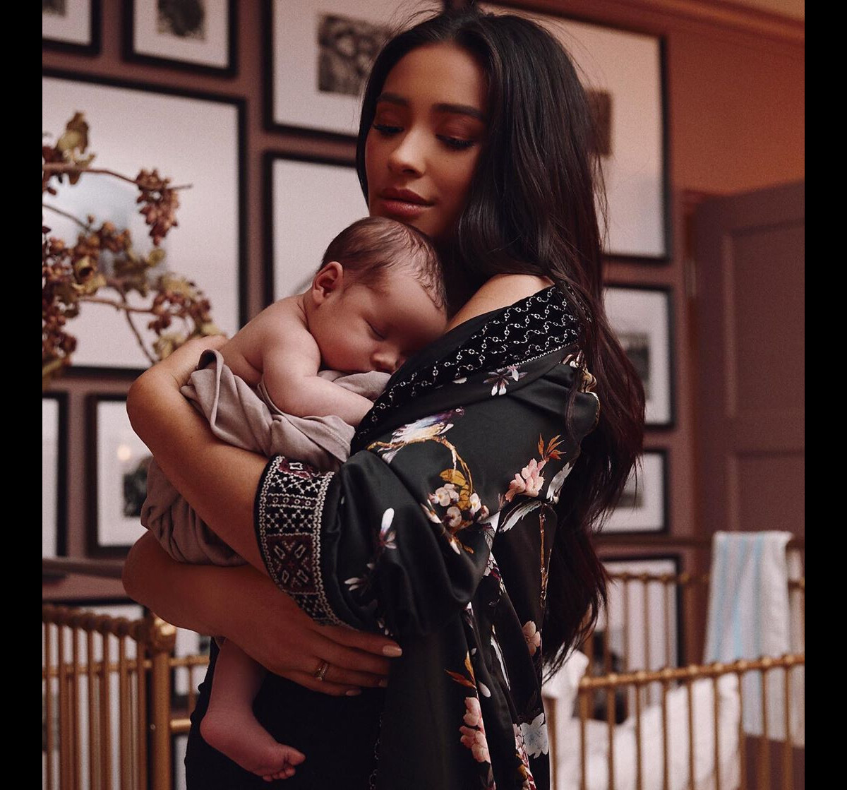 Photo : Shay Mitchell sur Instagram, le 7 novembre 2019. Elle a révélé ...