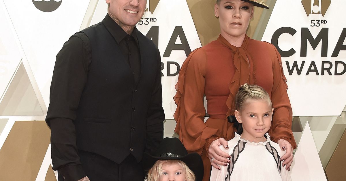Pink, son mari Carey Hart et leurs deux enfants, Jameson et Willow ...