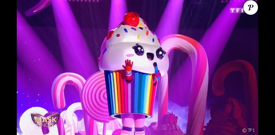 Portrait et performance du Cupcake, personnage de Mask Singer, sur TF1 ...