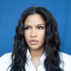 Cassie Photos - Purepeople