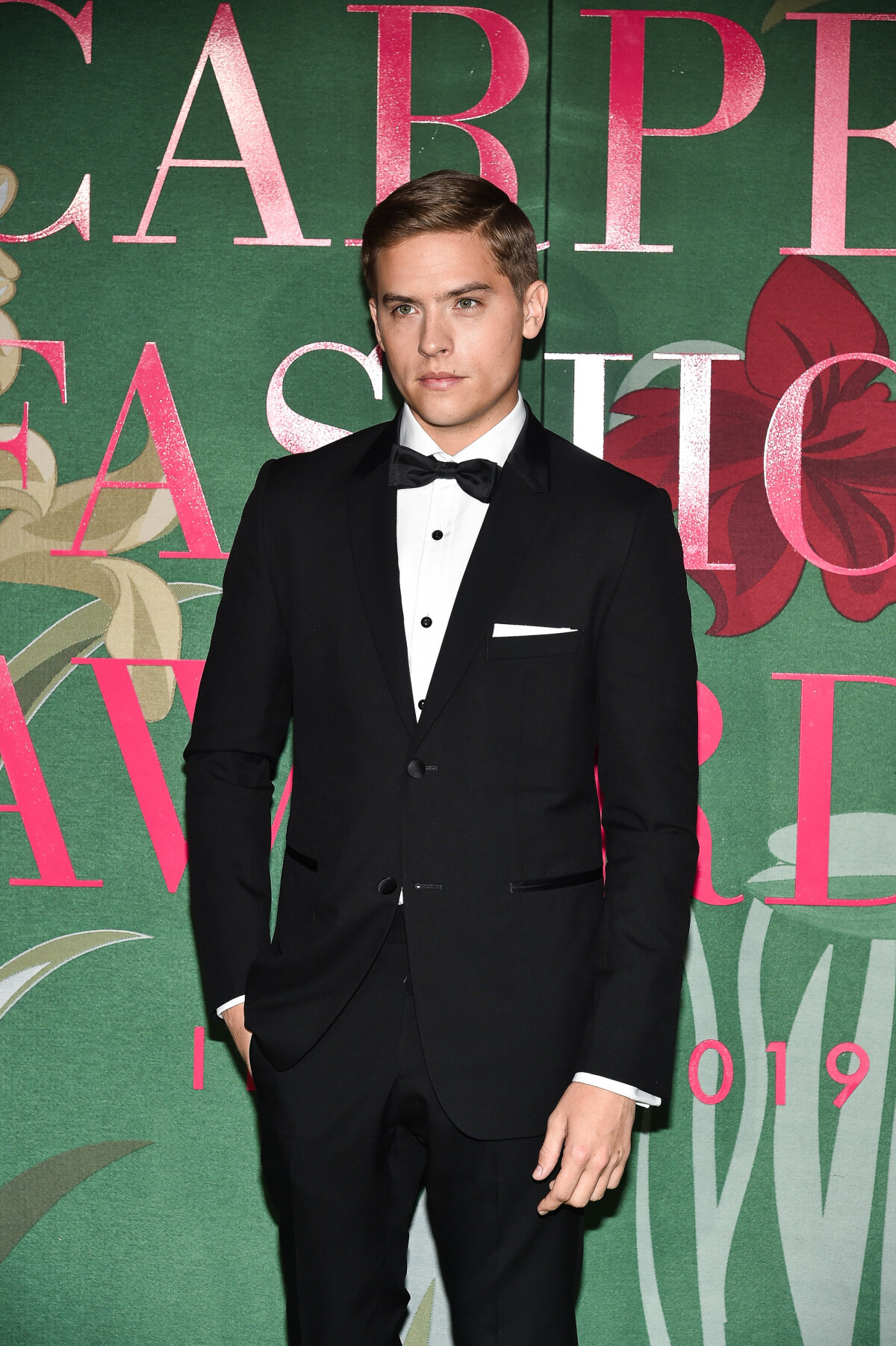Photo : Dylan Sprouse - Cérémonie des "Green Carpet Fashion Awards" au ...