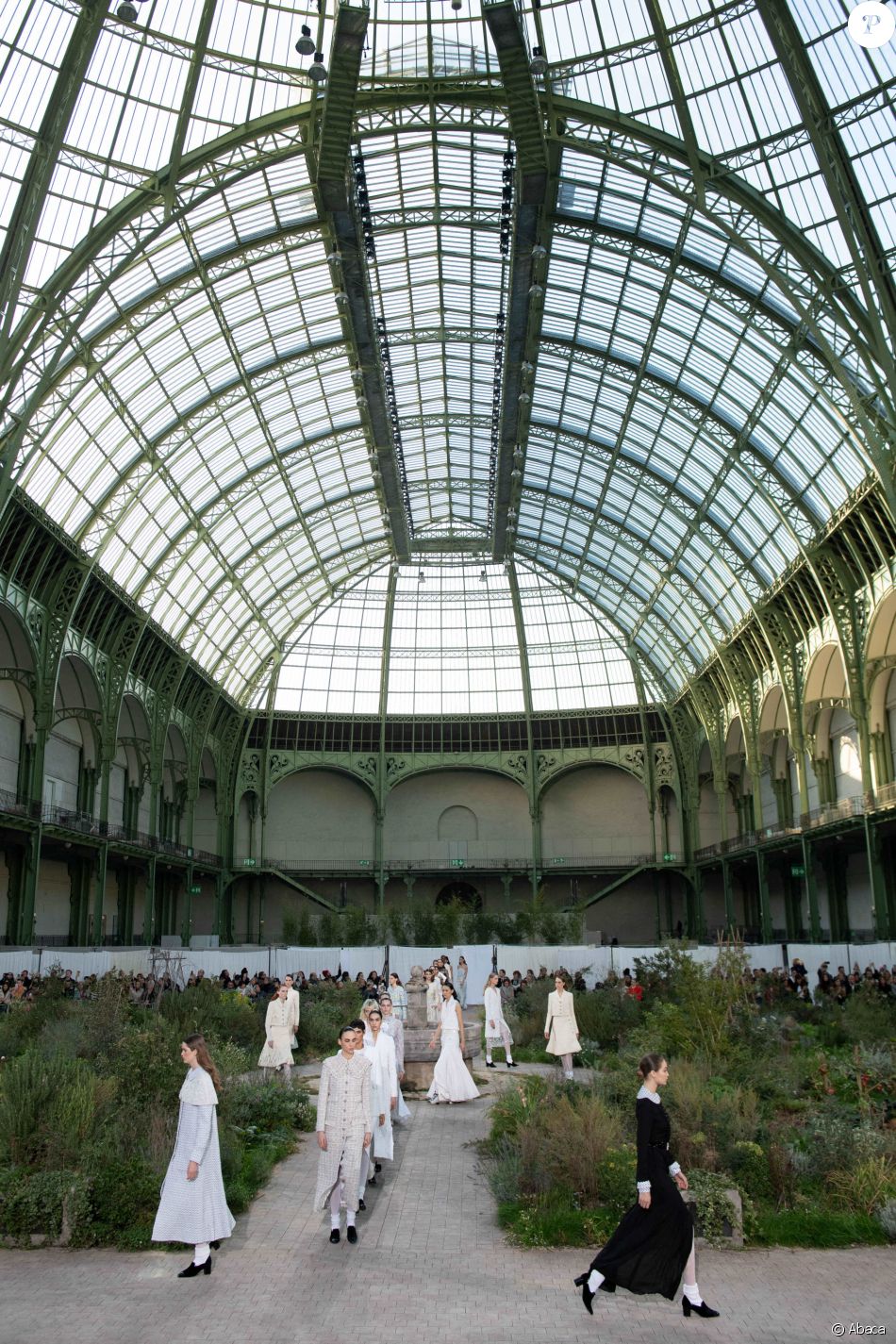 Premier défilé Chanel, collection Haute Couture printemps-été 2020, au ... Premier défilé Chanel, collection Haute Couture printemps-été 2020, au ...