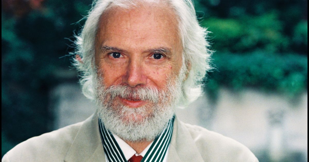 Archives- Georges Moustaki en juin 1996 à Paris. - Purepeople
