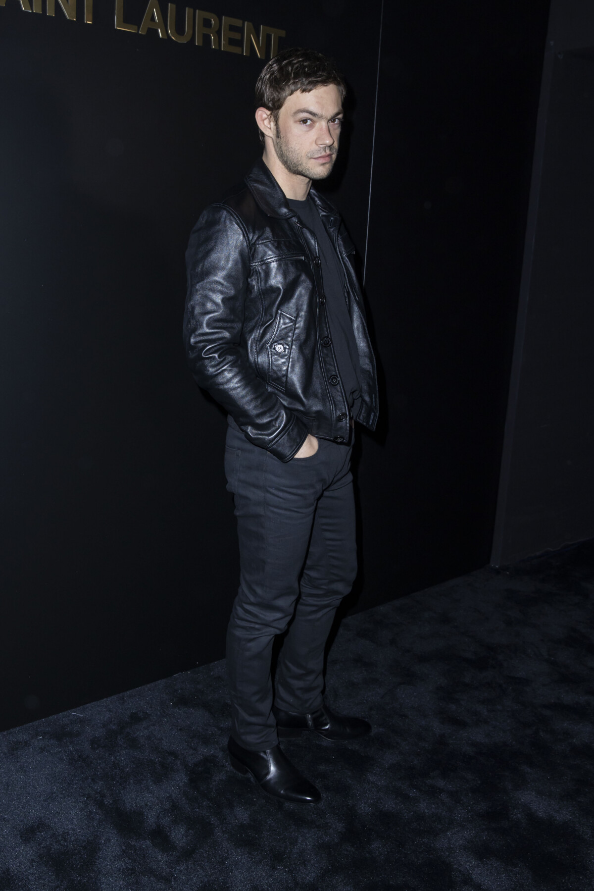 Photo : Félix Maritaud assiste au défilé de mode Saint Laurent ...