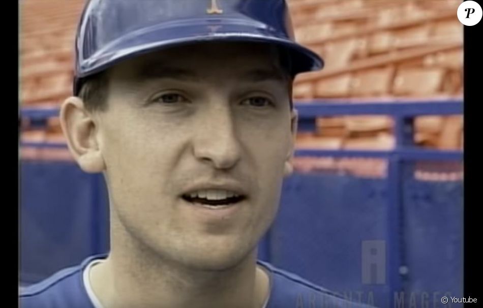 John Olerud lors d'une interview en 2012. - Purepeople