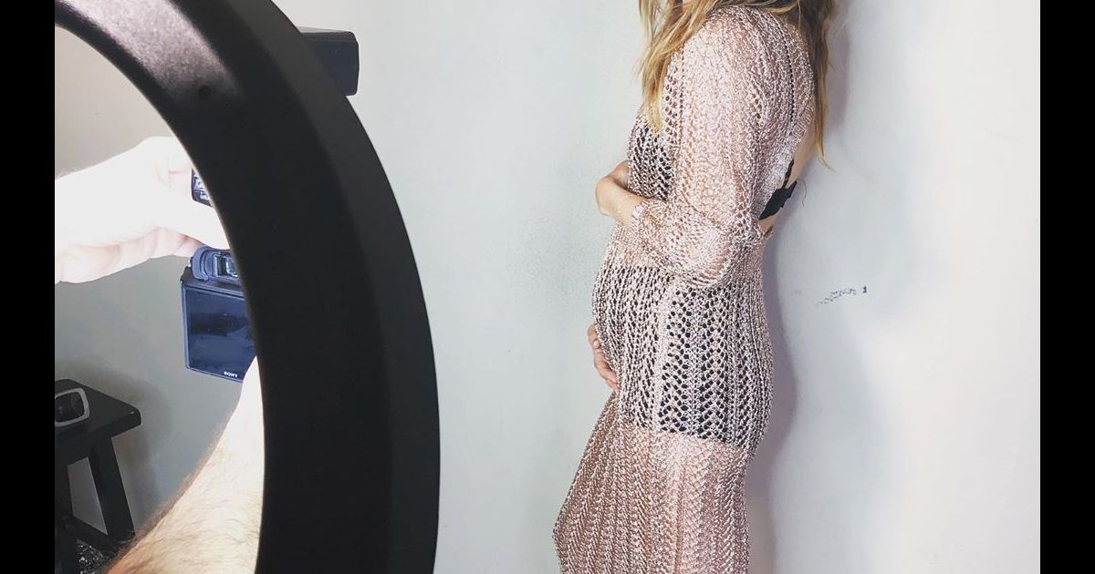 Elizabeth Hendrickson, célèbre Chloe Mitchell dans Les Feux de l'amour ...