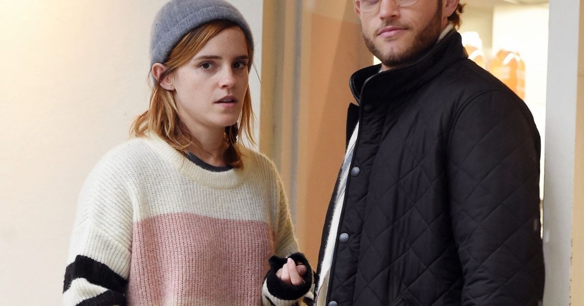 Exclusif Emma Watson embrasse passionnément un mystérieux inconnu dans ...