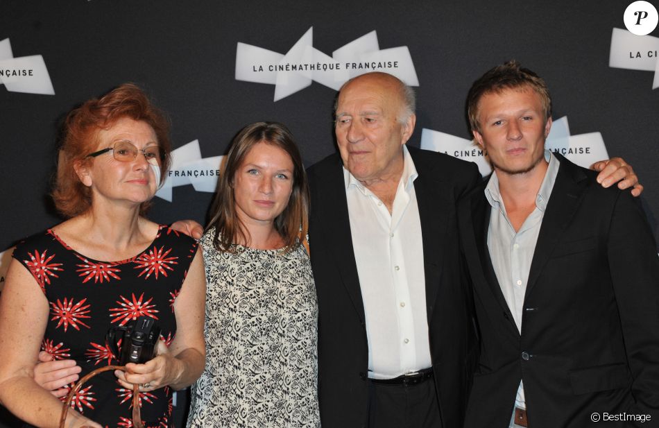 Michel Piccoli avec sa femme Ludivine Clerc et ses enfants Missia et ...