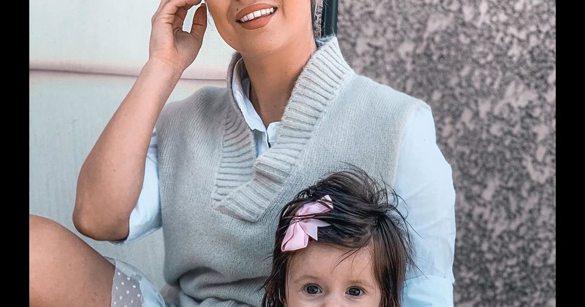 Carla Moreau avec Ruby, le 28 mars 2020 - Purepeople