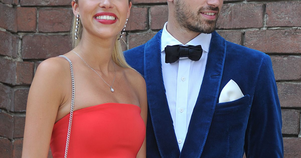 Camille et son mari Morgan Schneiderlin - Mariage de Matteo Darmian et ...