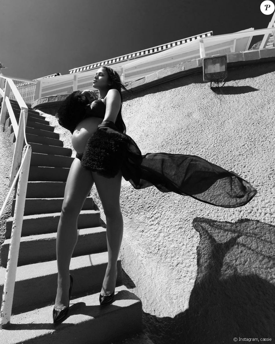 Cassie sur Instagram. - Purepeople