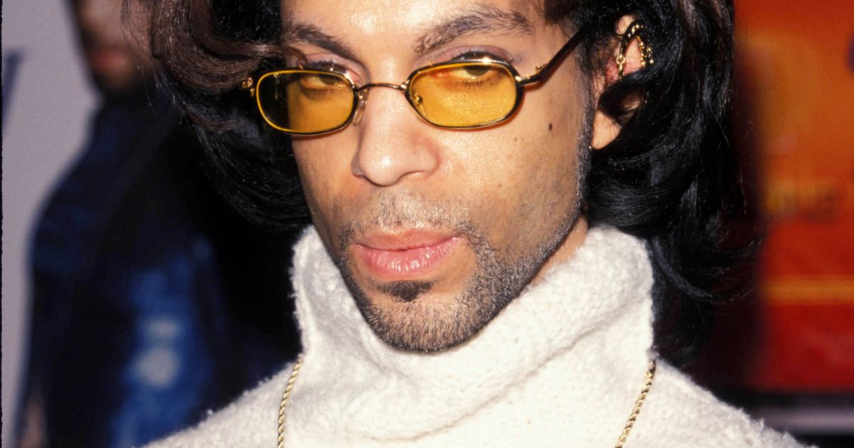 Rétro - Le chanteur Prince à New York en 2000. - Purepeople
