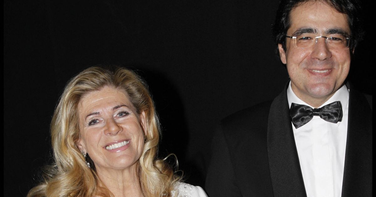 Darius Rochebin - Archives 2012. - Purepeople