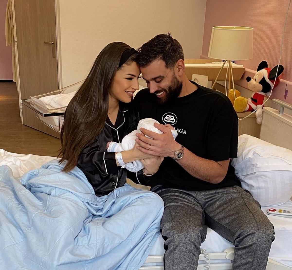 Photo : Kamila et Noré présentent leur fils Kenan sur Instagram - Purepeople