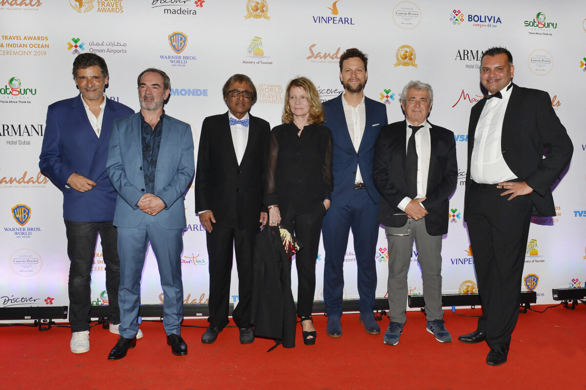 Photo : Pascal Elbé, Bruno Solo, Anil Gayan (Ministre du Tourisme ...