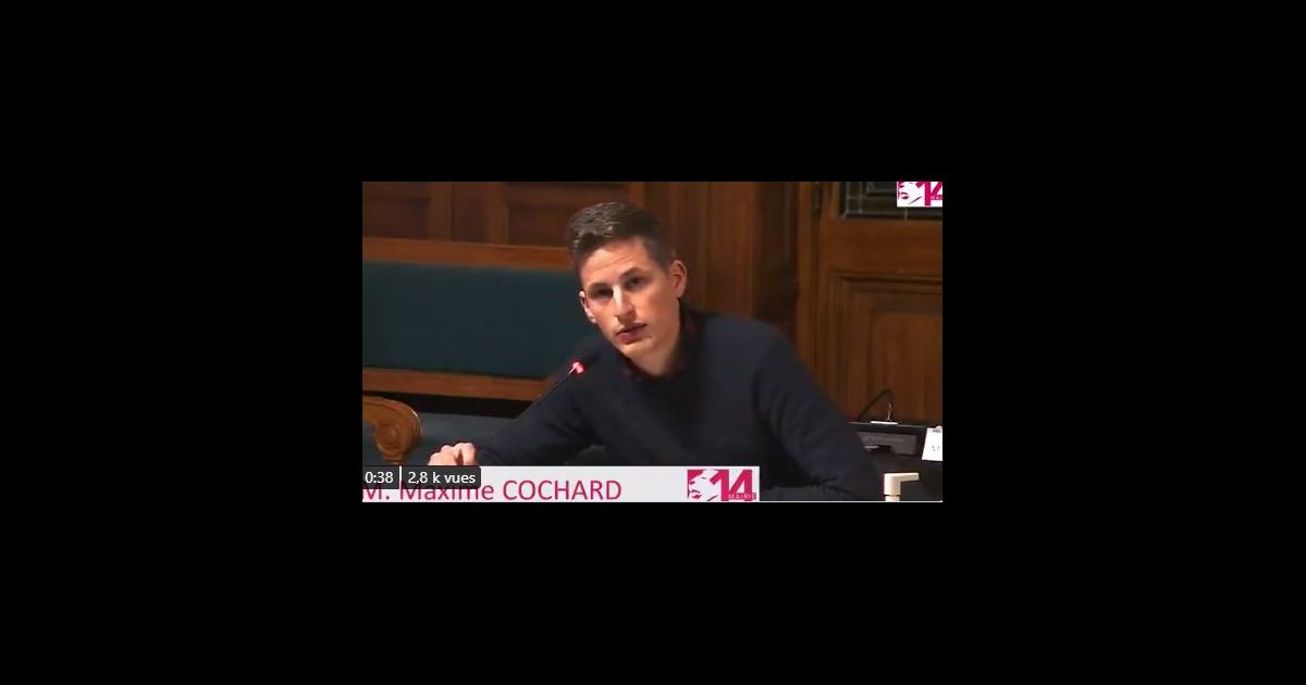 L'élu Maxime Cochard lors d'un séance du conseil du 14e arrondissement ...