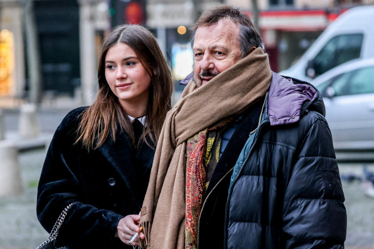 Photo : Sacha (petite-fille du défunt) et Henry-Jean Servat - Sorties ...