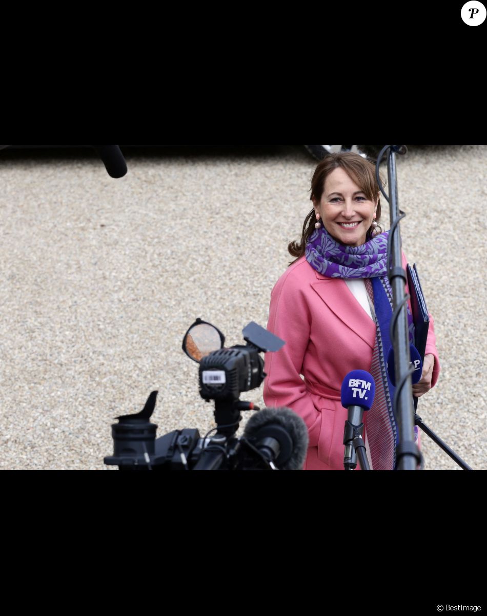 Flora Hollande enceinte : la fille de François Hollande et de Ségolène ...