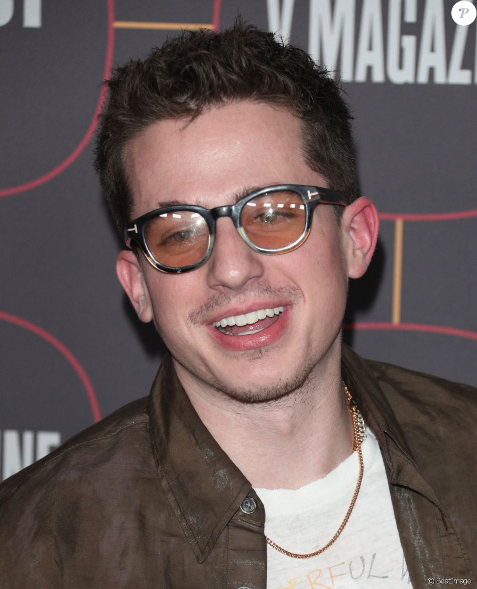 Charlie Puth lors du photocall de la soirée Warner Music Pre-Grammy ...