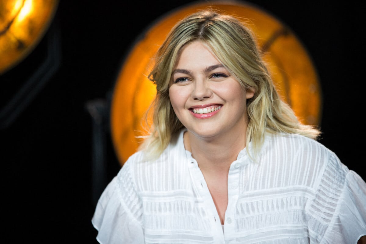Photo : Exclusif - Louane Emera - Backstage de l'enregistrement de l ...