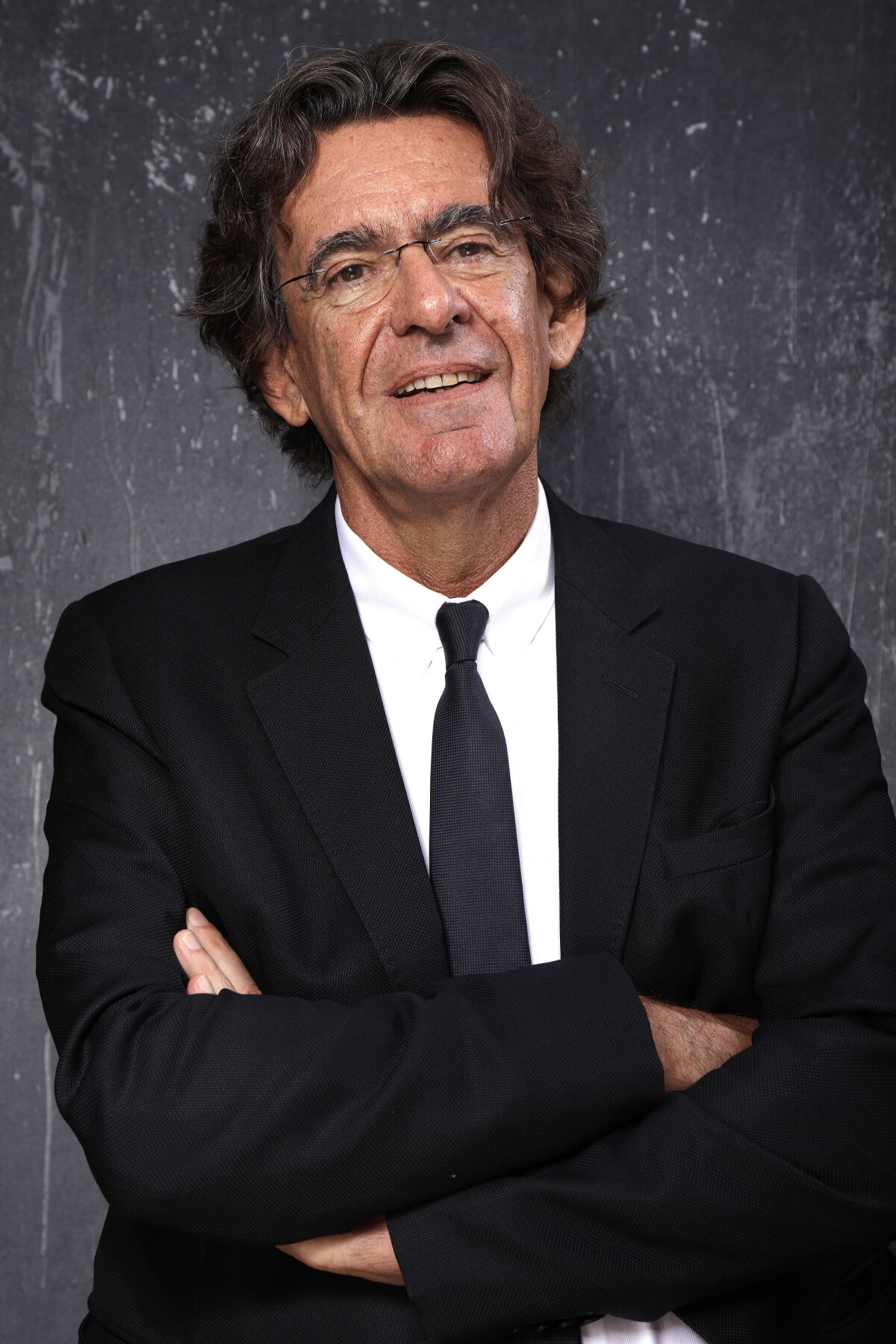 Photo : Portrait de Luc Ferry. - Purepeople