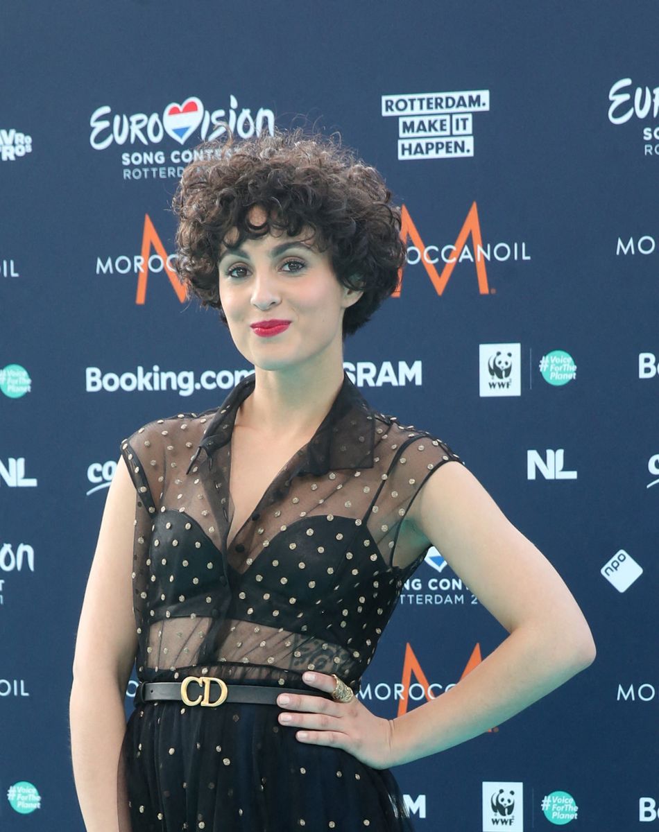 Barbara Pravi éblouit à l'Eurovision : transparence et minimalisme aux ...