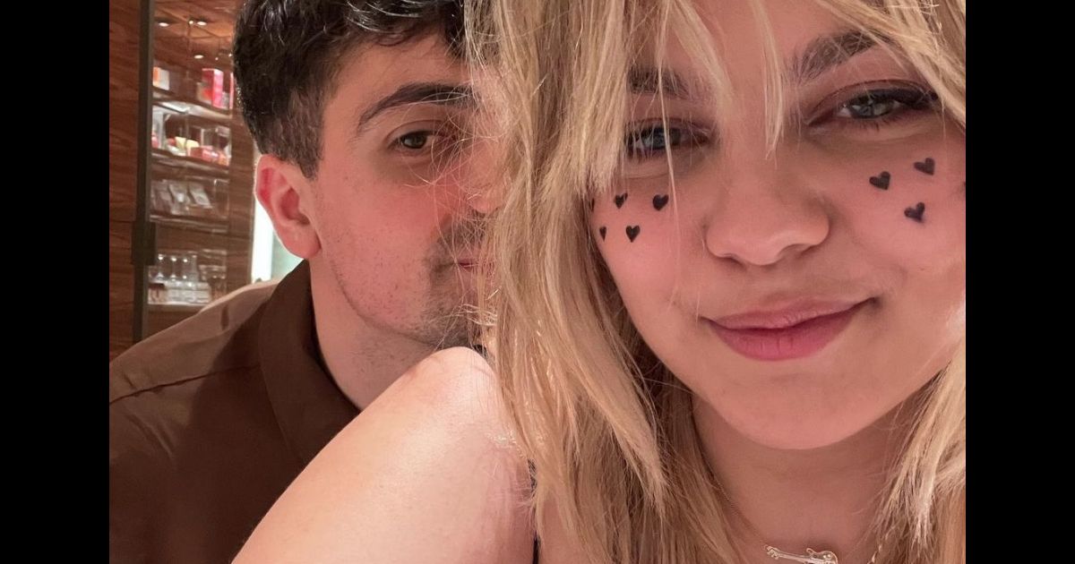 Louane et son compagnon Florian Rossi sur Instagram. Le 14 février 2021 ...