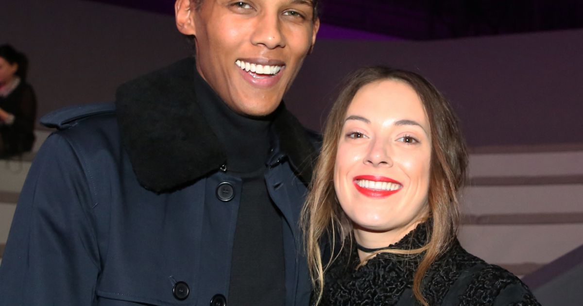 Stromae et sa femme Coralie Barbier au défilé Victoria's Secret Paris ...