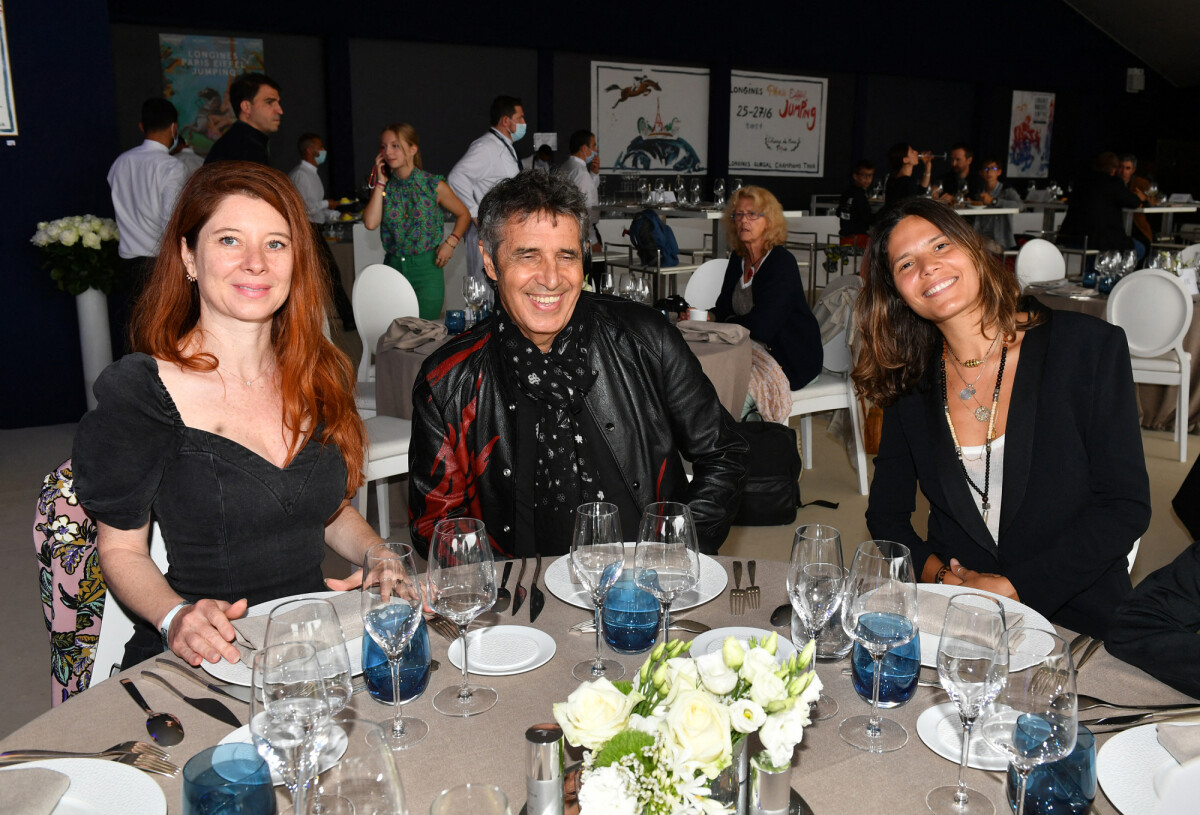 Photo : Julien Clerc, sa femme Hélène Grémillon et sa fille Vanille ...