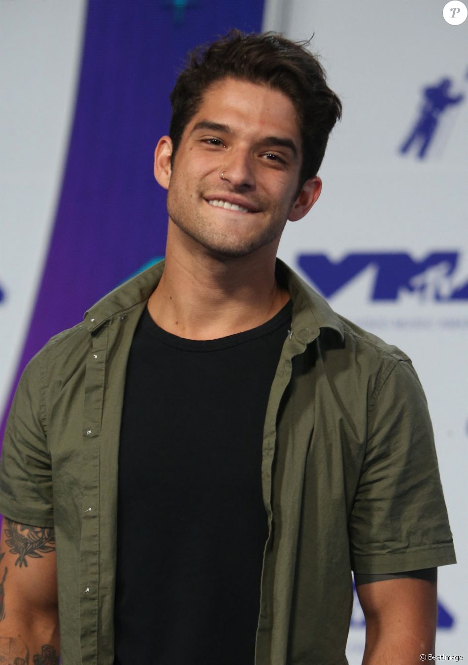 Tyler Posey : Coming out queer pour le beau gosse de Teen Wolf : le ...