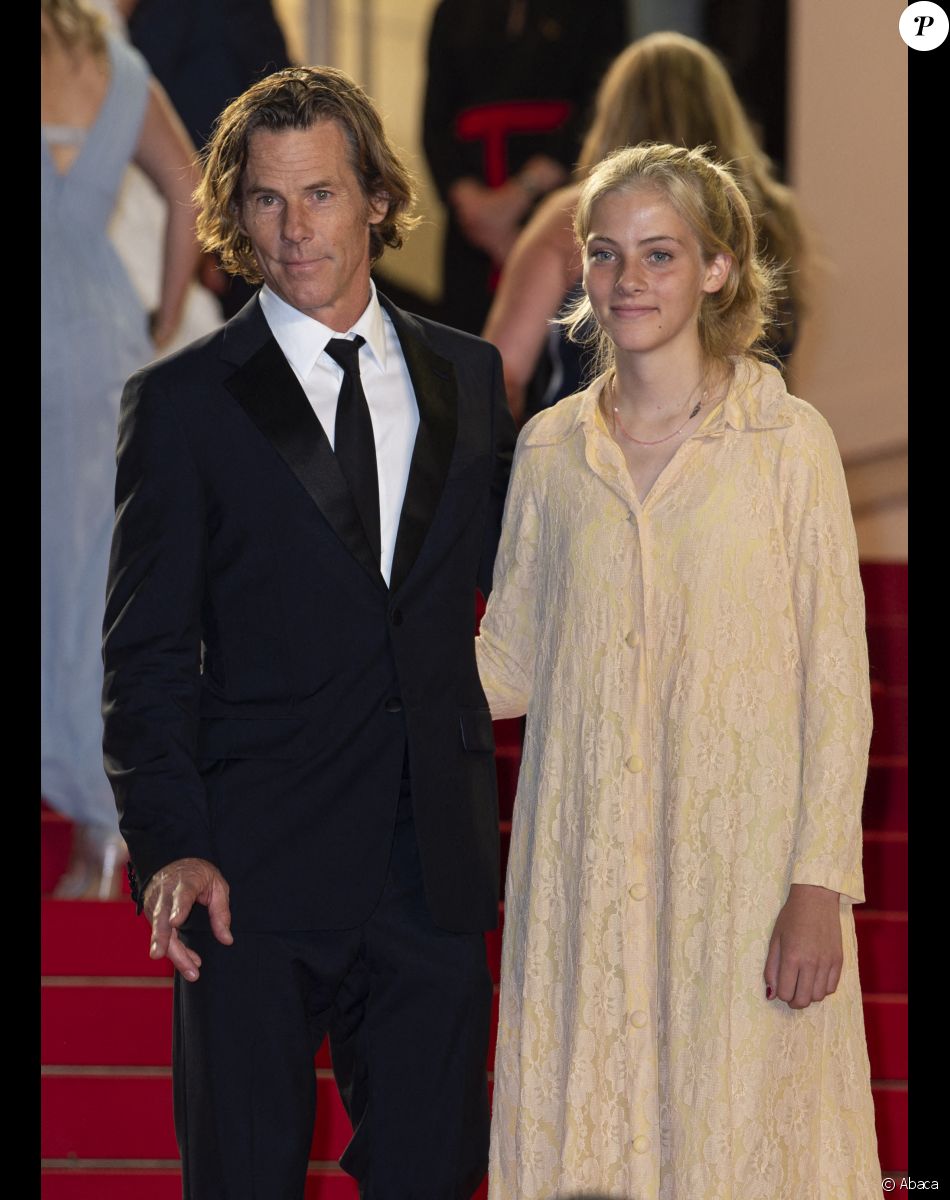 Julia Roberts : Sa fille Hazel a déjà 16 ans, elle défile sur le tapis ...